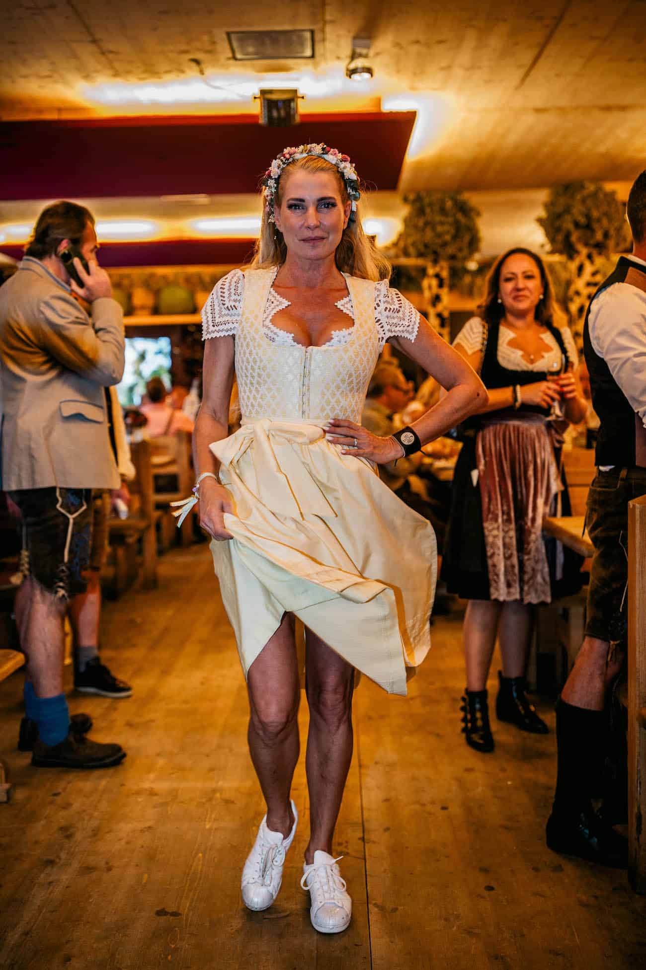 Wasen statt Wiesn: Prominente feiern in der „SchwabenWelt“