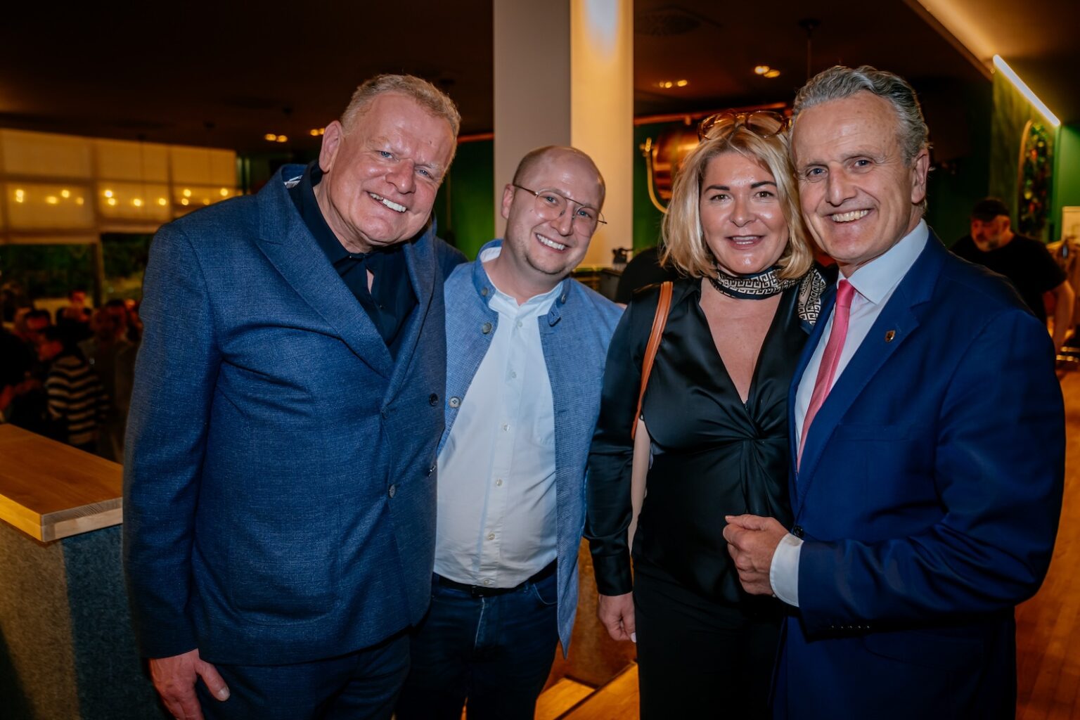 Große Eröffnungsfeier: Das Stuttgarter Brauhaus Eins zapft an